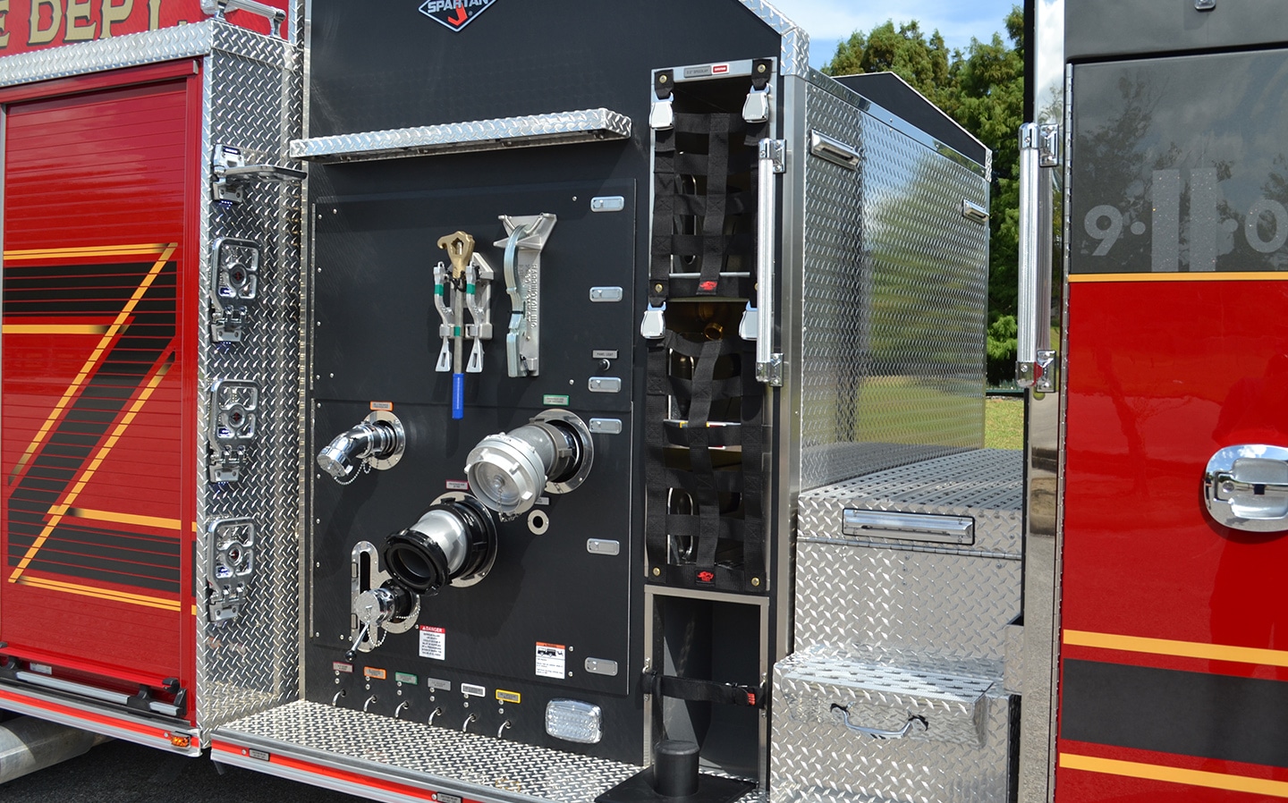 Top Mount Custom Pumpers - DPC Emergency